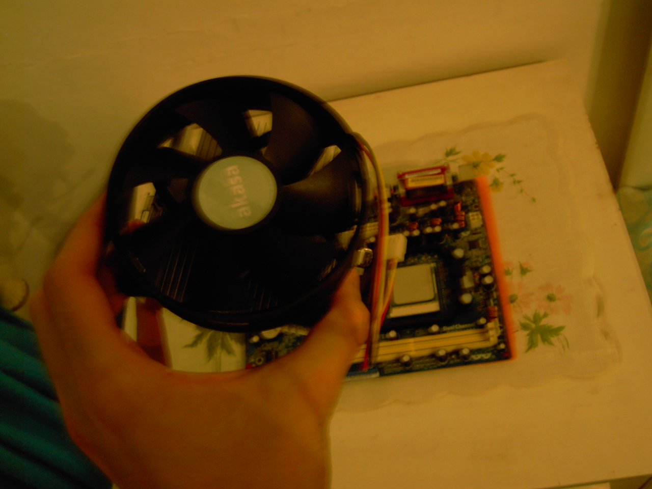 PC Building Tutorial | Swords and Software